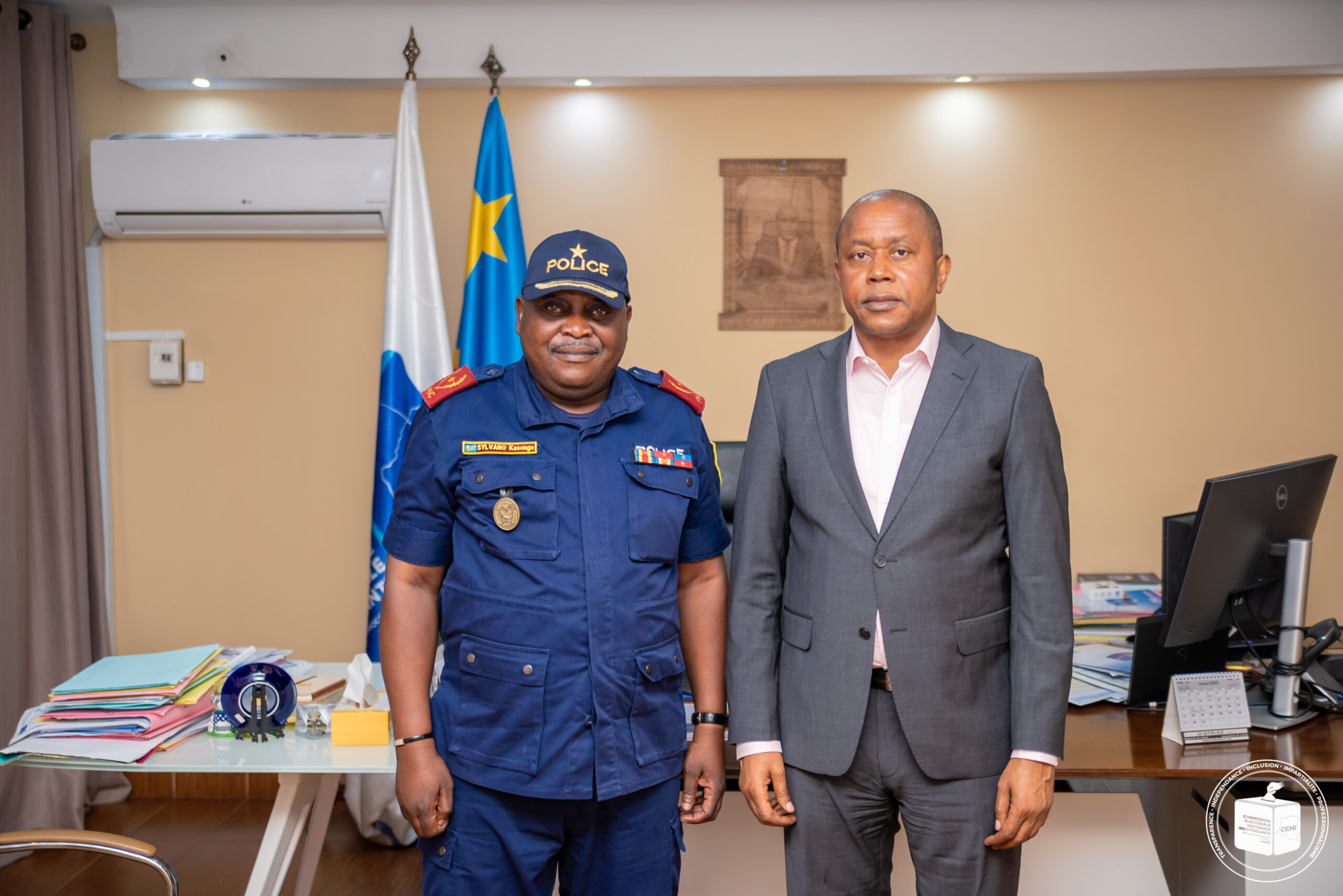 Kinshasa : à la CENI, le général Kasongo promet des sanctions aux ...