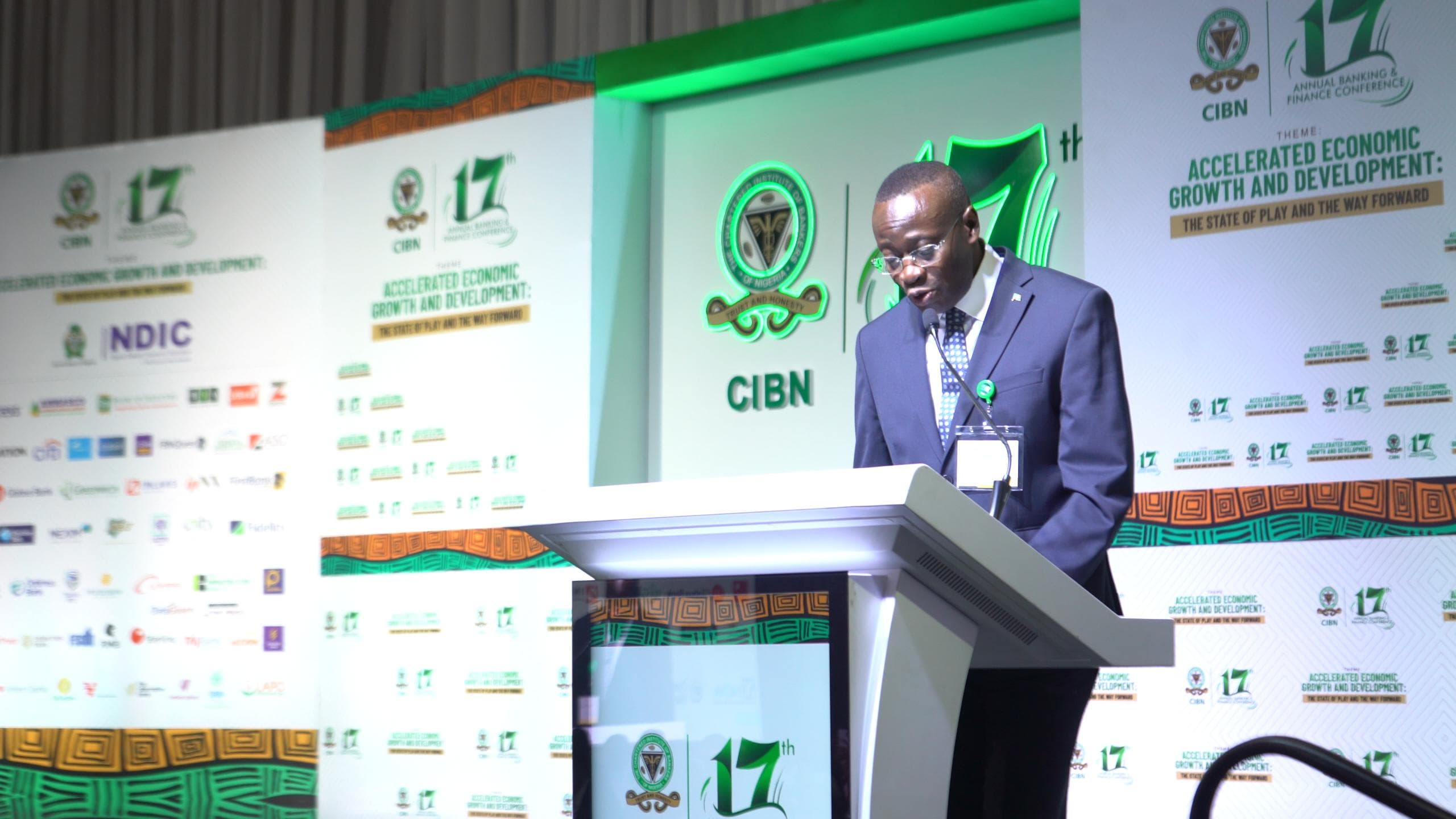 Coopération : La RDC sollicite l’expertise bancaire du Nigéria – LISAPO ...