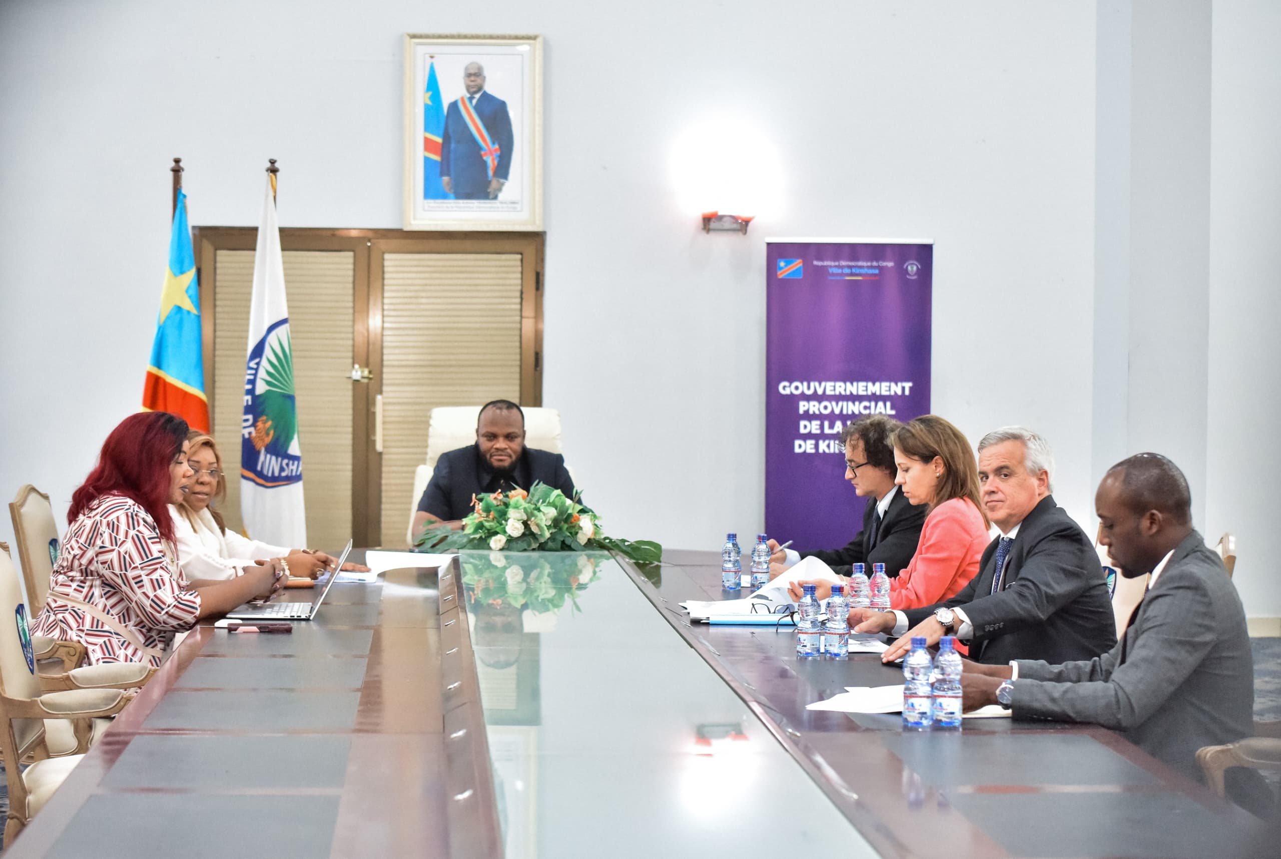 Kinshasa : Une banque européenne renforce son engagement dans la ...