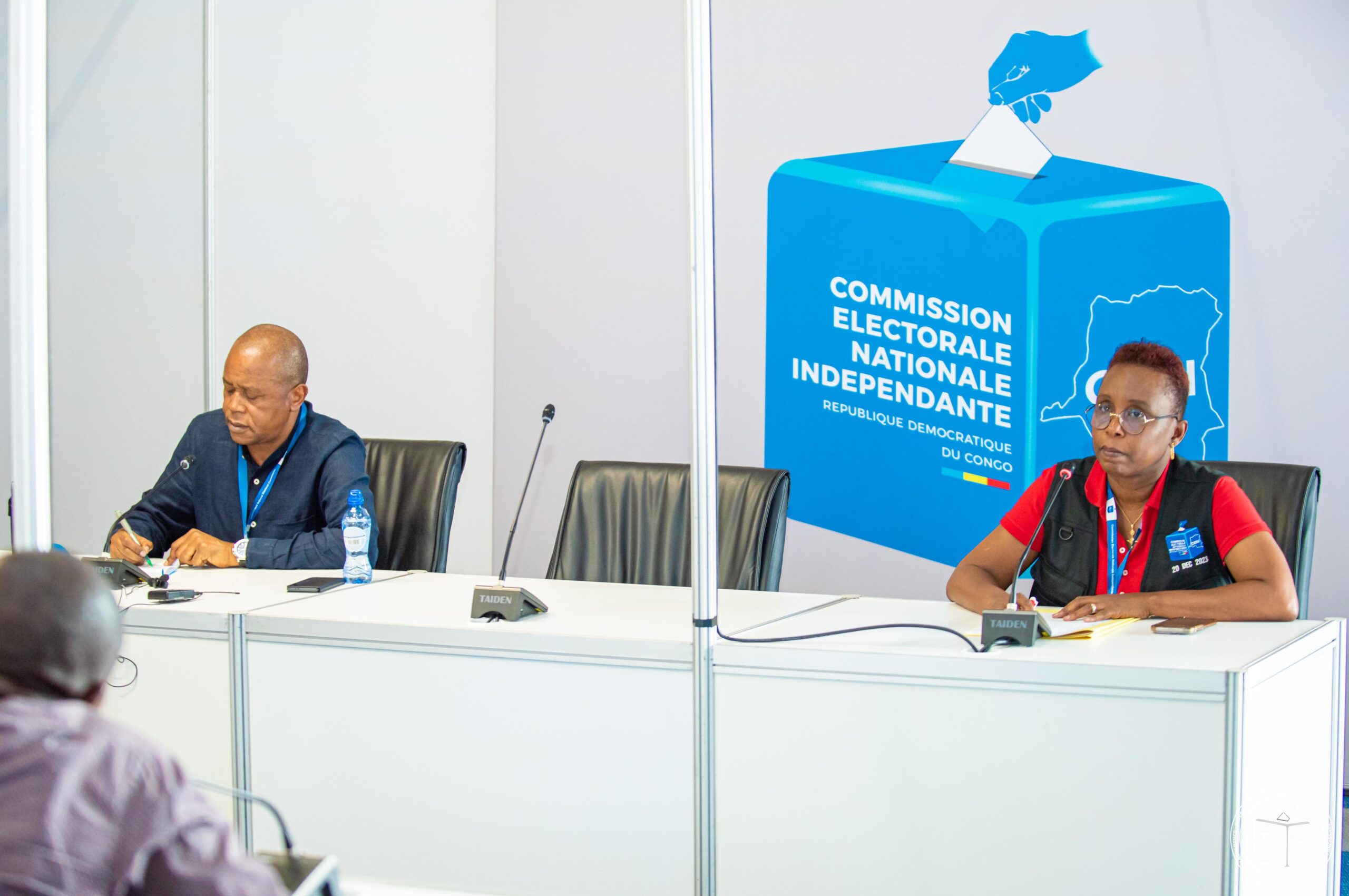 RDC : la CENI dément l’apparition d’un serpent dans l’un de ses bureaux ...