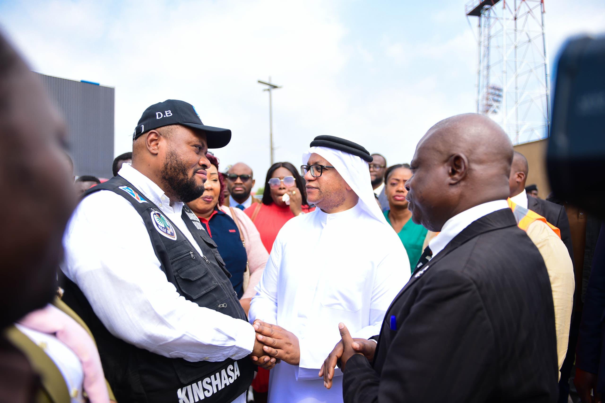 Inondations à Kinshasa : Les Émirats arabes unis apportent une aide aux ...